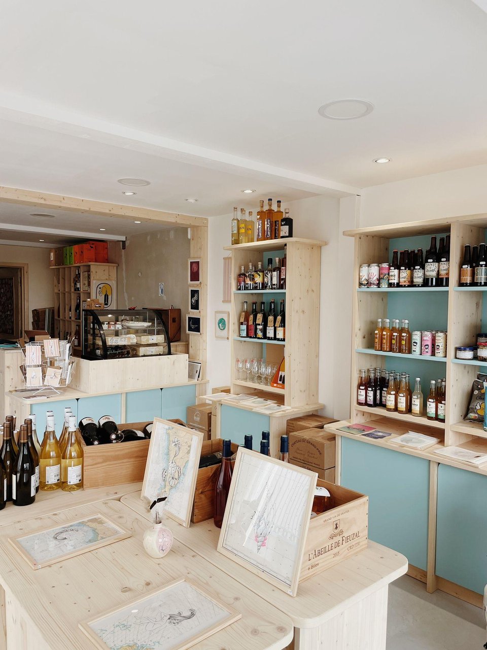 Braz Braz: un Bar et une Cave à Plobannalec-Lesconil avec une sélection ...