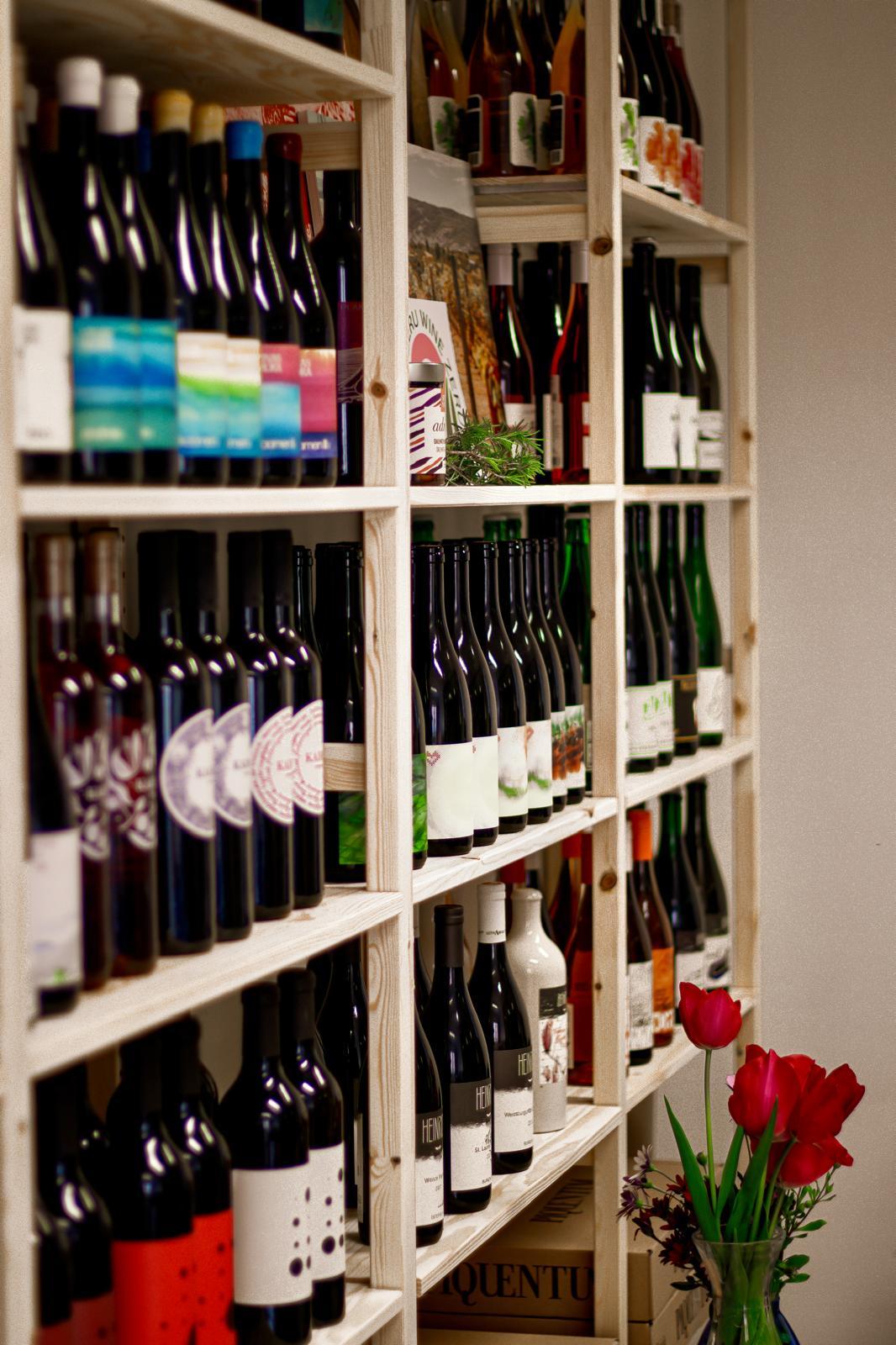 Zeru Wine is a wine shop Located In Split - Raisin