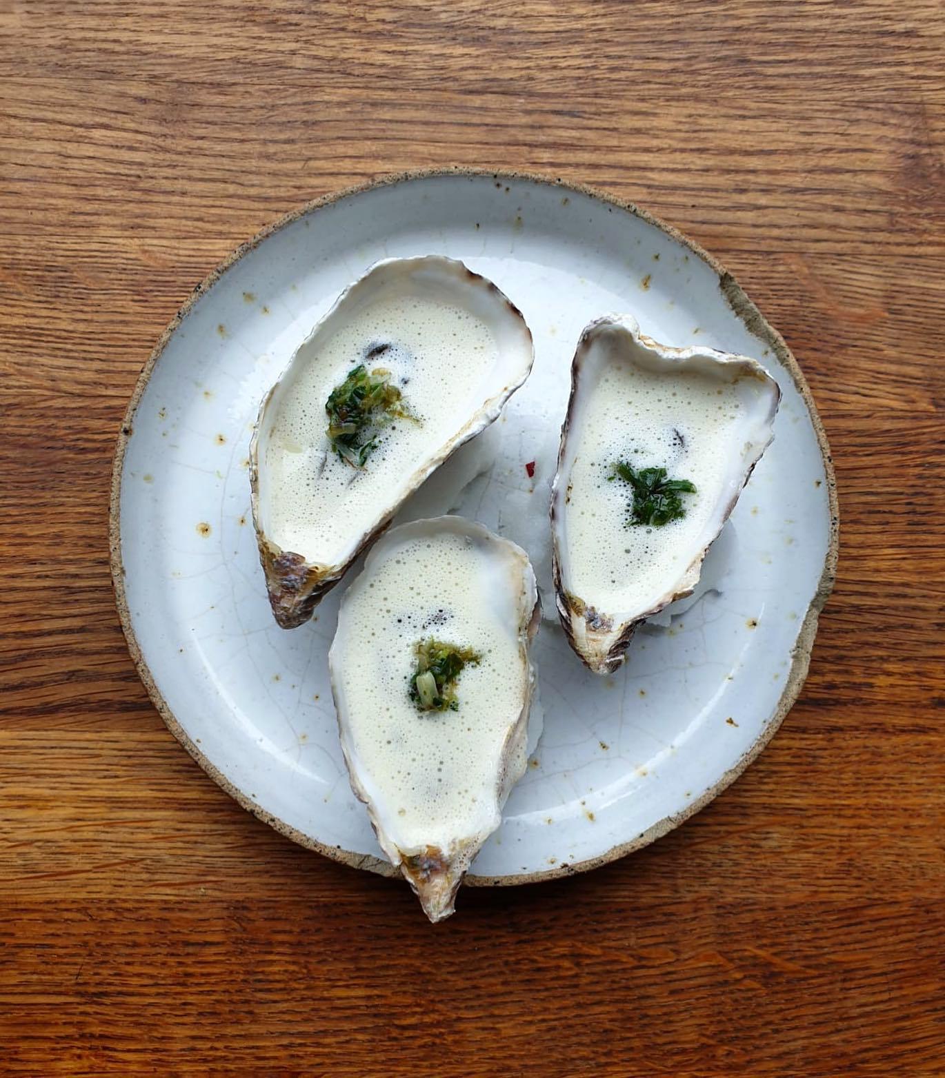 107 Wine Shop and Bar is a wine shop Located In London - Raisin