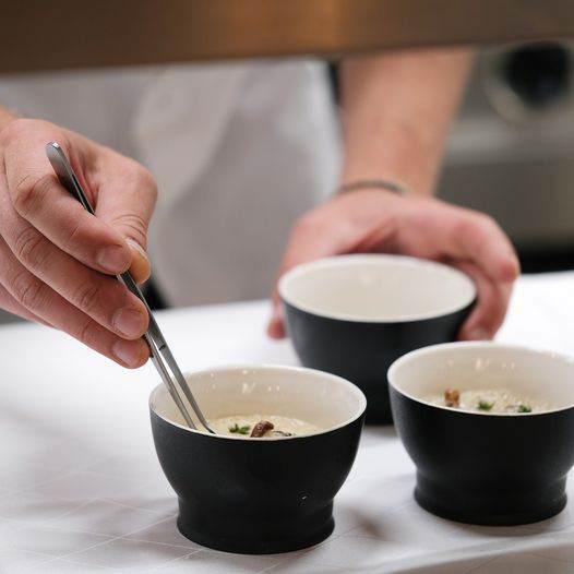 Mural Farmhouse is a Bar and a Restaurant in Munich - Raisin